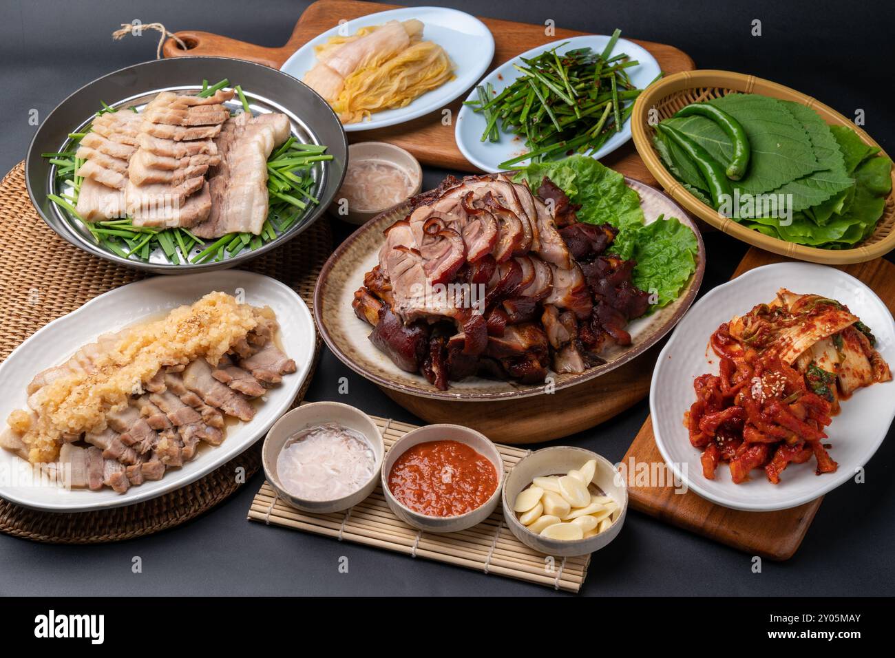 Korean food, bossam, boiled pork, pig feet, steamed pork feet, side ...