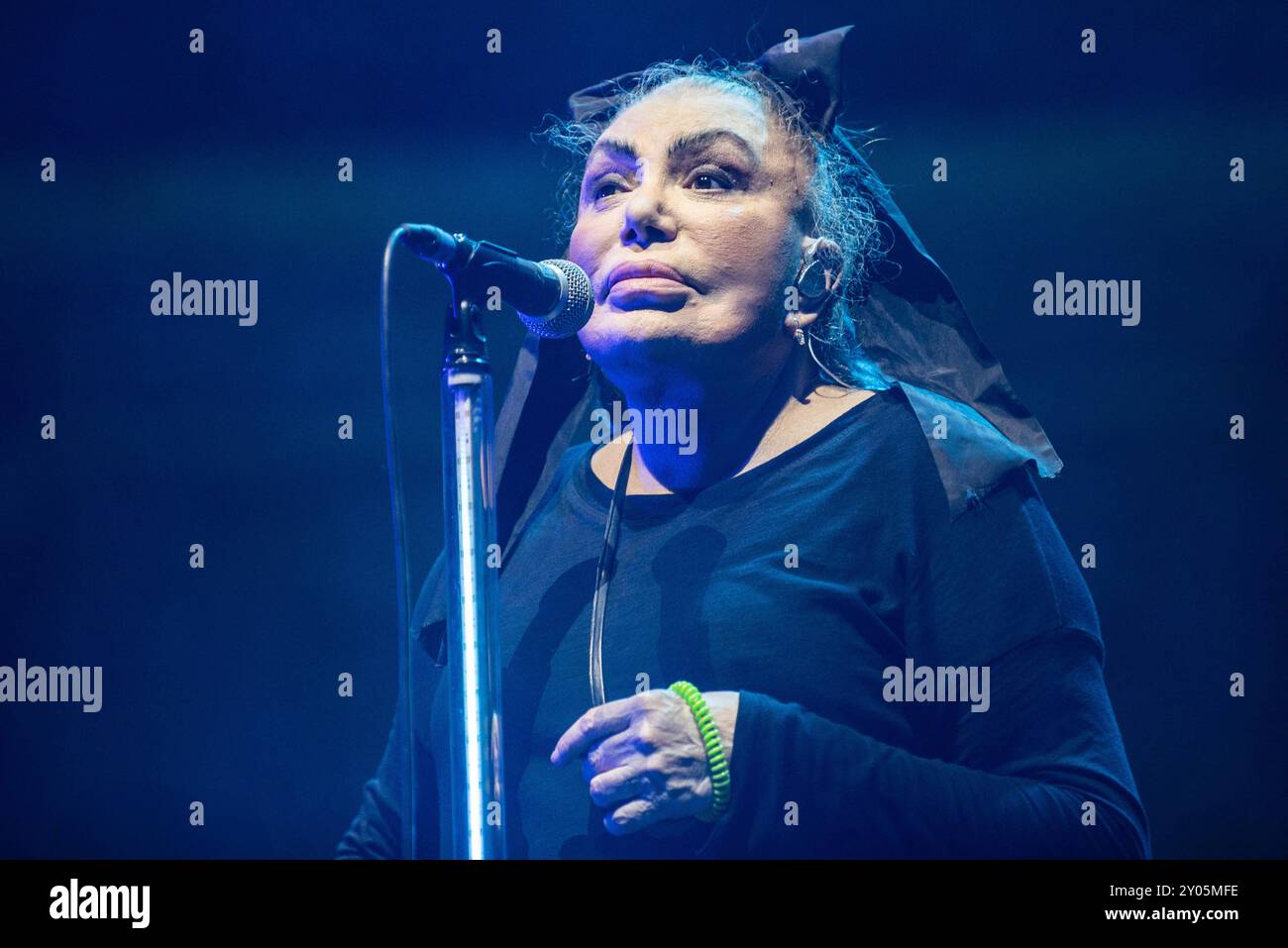 Italian singer Music Concert - Loredana Berte - Ribelle Summer Tour ...