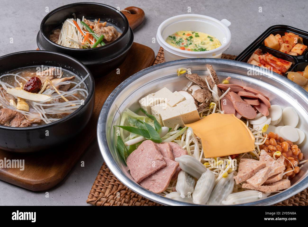 Korean food, budae jjigae, galbitang, earthen pot, bulgogi, pork belly ...