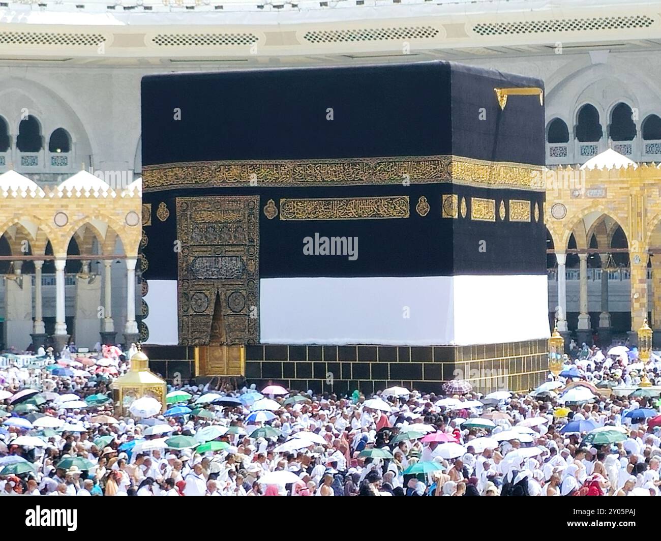 Mecca, Saudi Arabia, June 4 2024: Tawaf around Kaaba in Hajj ...