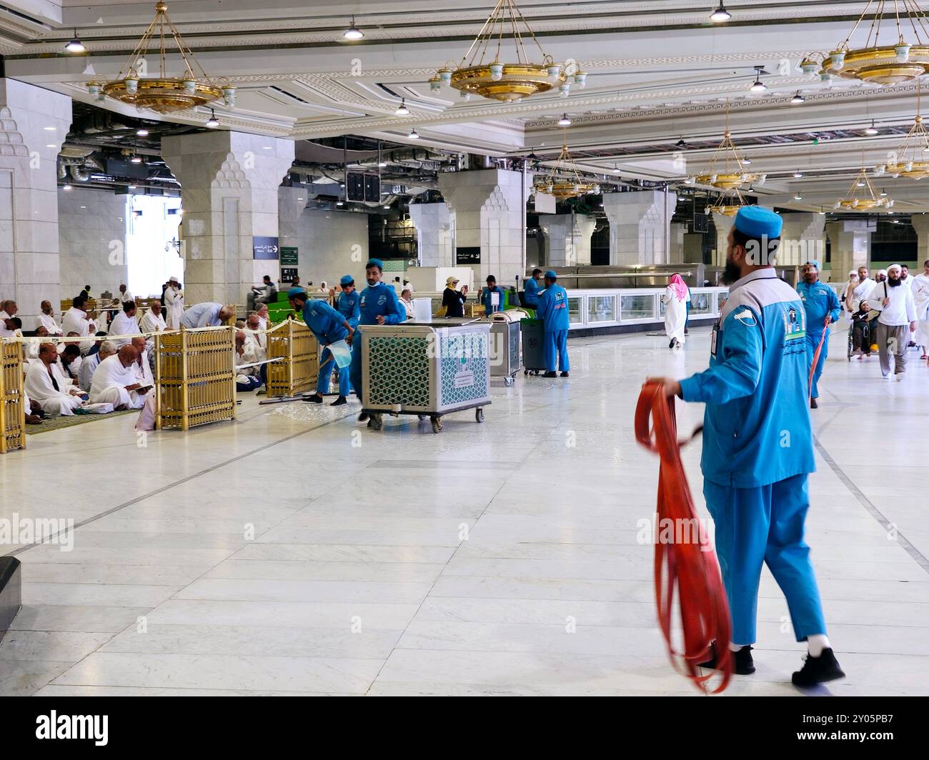 Mecca, Saudi Arabia, June 4 2024: The cleaning services inside Masjid ...
