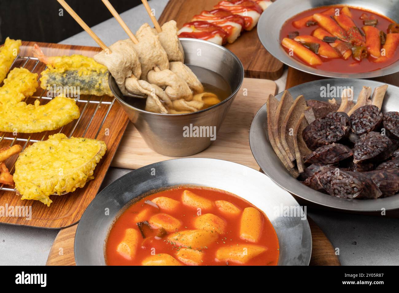 Soondae, Korean food, snack food, spicy rice cake, fried rice cake ...