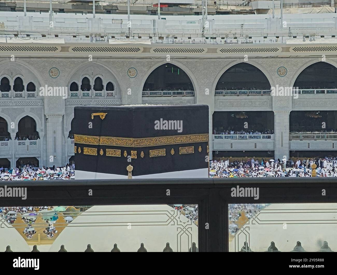 Mecca, Saudi Arabia, June 5 2024: Tawaf around Kaaba in Hajj ...