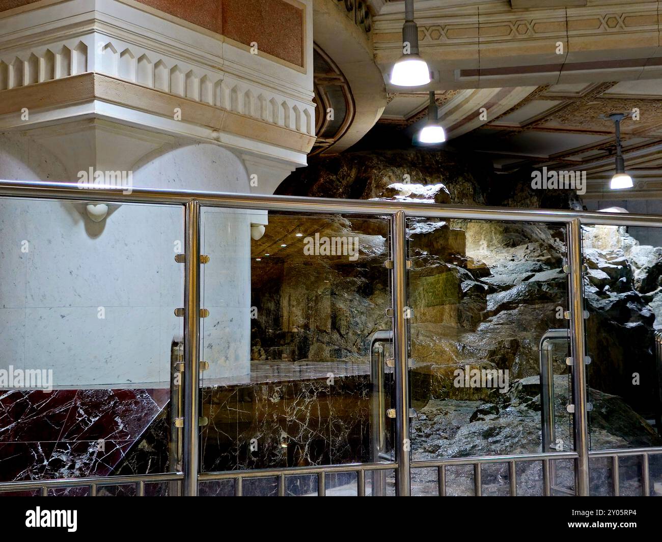 Al-Safa and Al-Marwah (Safa and Marwah) hills, two small mountains now ...