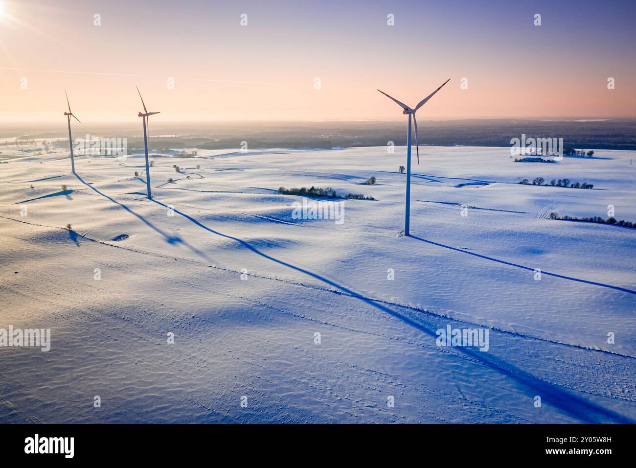 Frozen wind turbine hi-res stock photography and images - Alamy