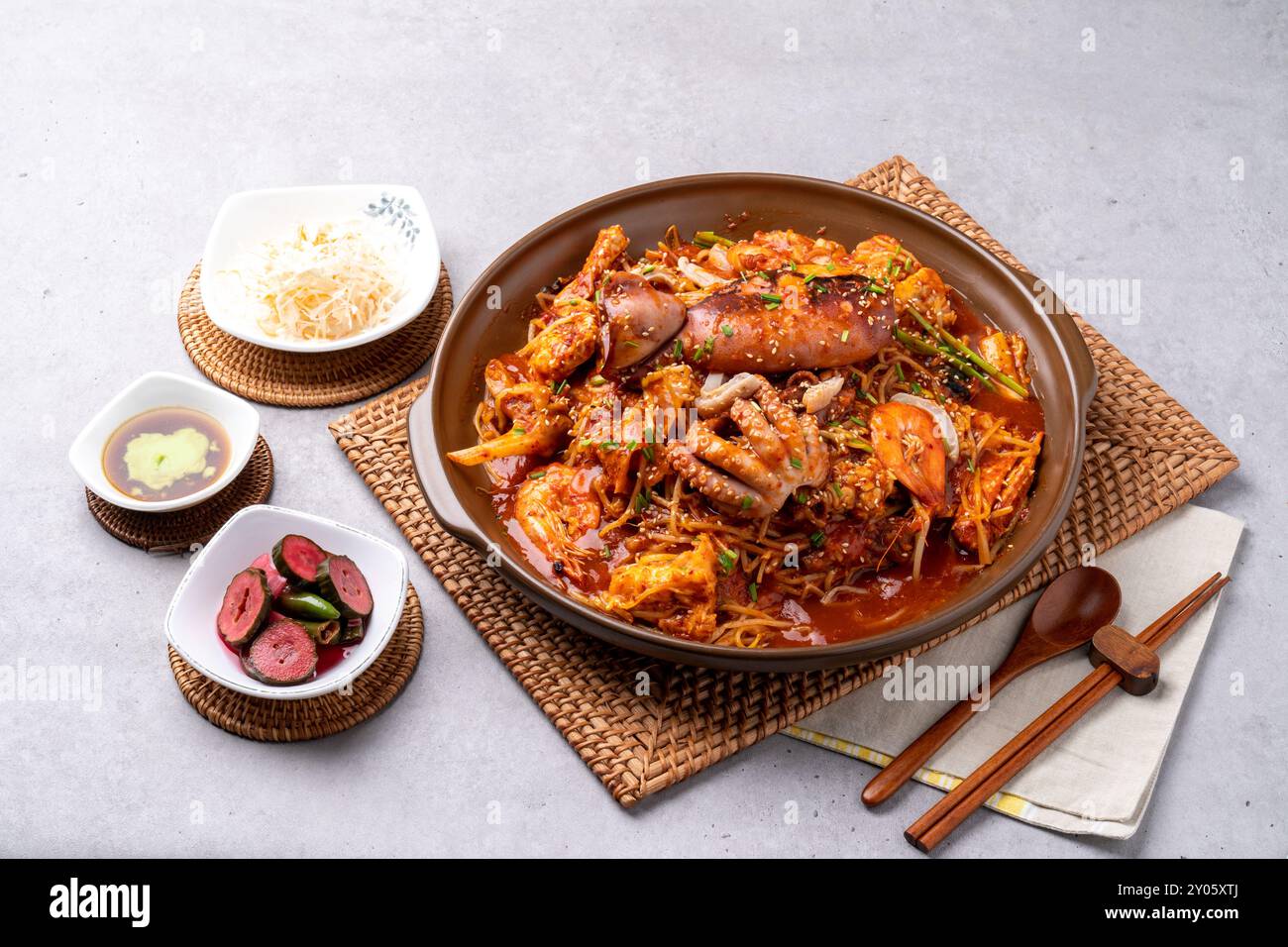 Pollack, pollack, pollack, steamed seafood, seafood, shrimp, squid ...