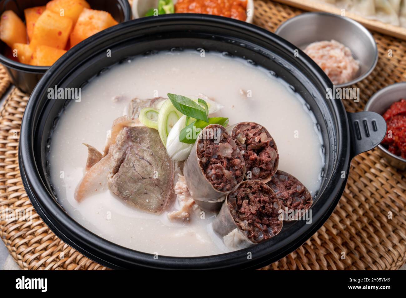 Korean food, beef, beef, sundae soup, seolleongtang, Naju, gomtang ...