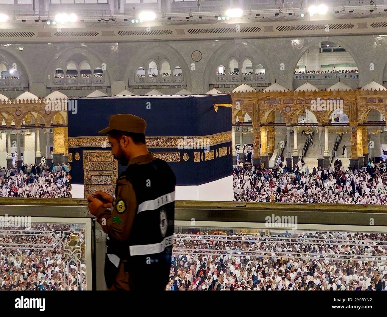 Mecca, Saudi Arabia, June 5 2024: Tawaf around Kaaba in Hajj ...