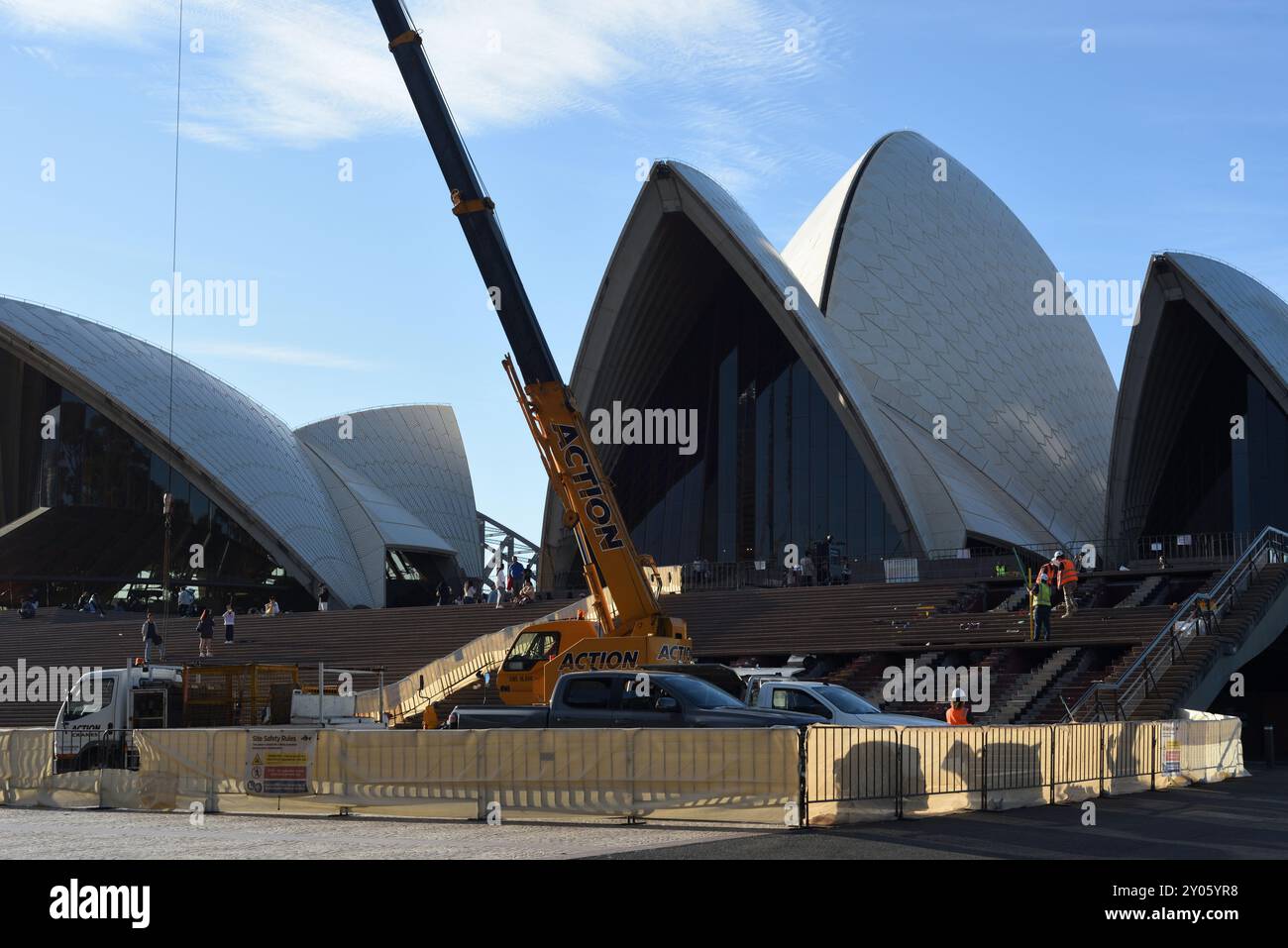 Sydney opera house construction site hi-res stock photography and ...