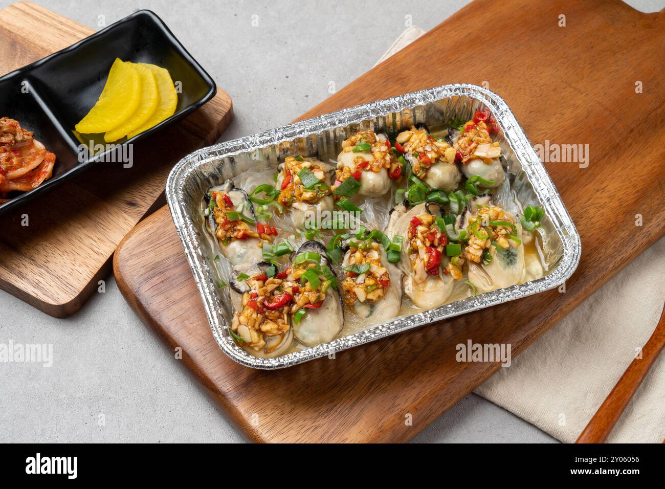 Korean food, nutrition, bibimbap, stone pot, oyster chicken soup ...