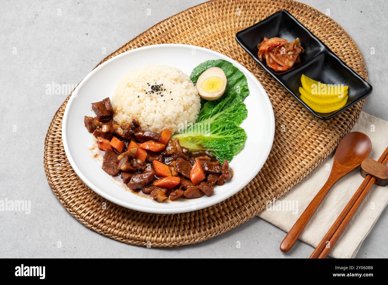 Korean food, nutrition, bibimbap, stone pot, oyster chicken soup ...