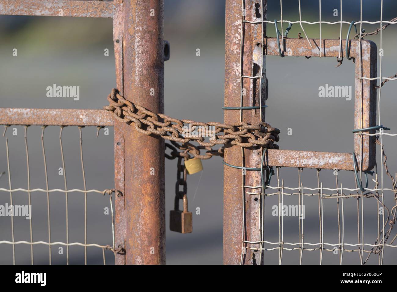 Chain coupling hi-res stock photography and images - Alamy