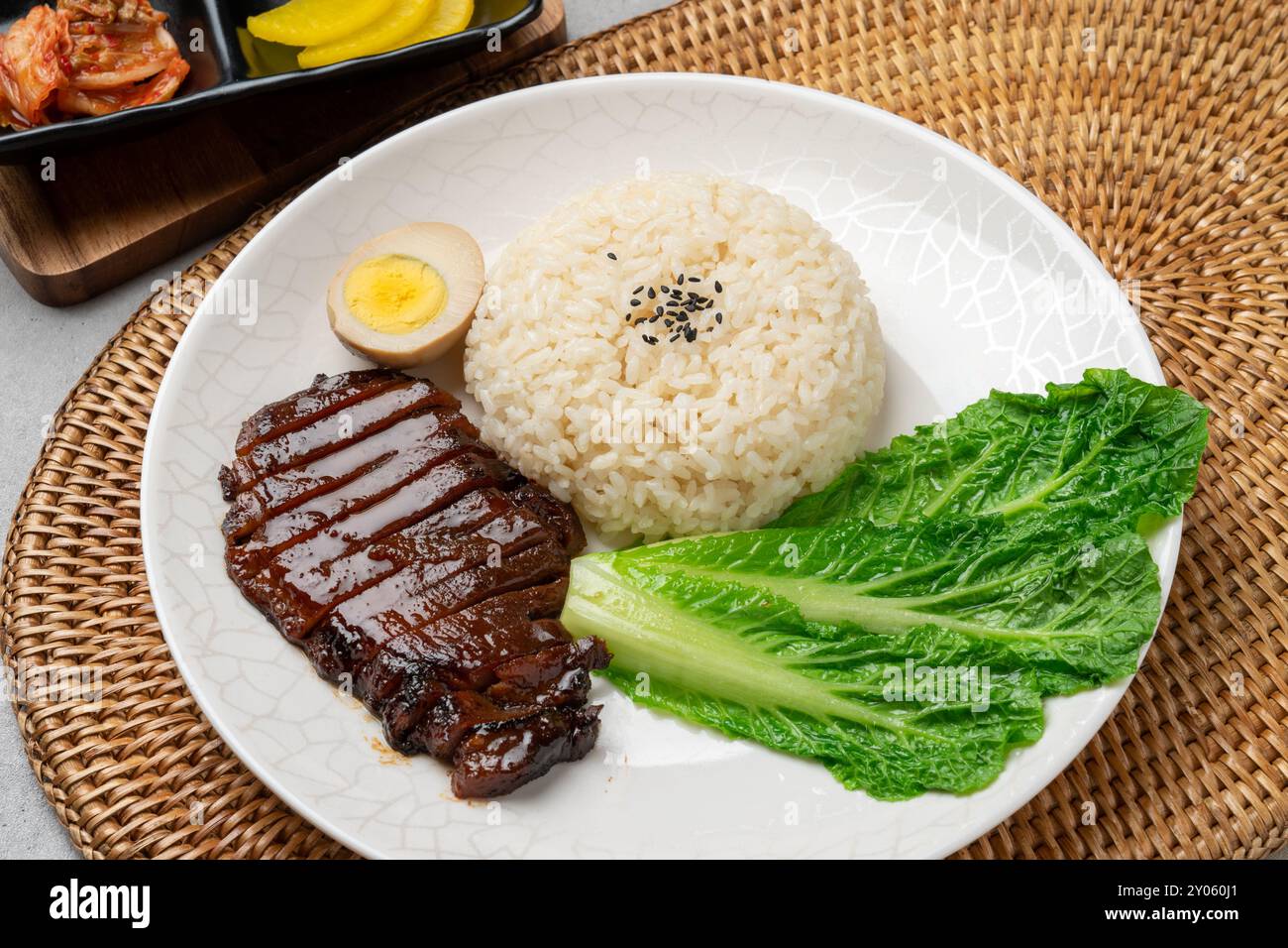 Korean food, nutrition, bibimbap, stone pot, oyster chicken soup ...