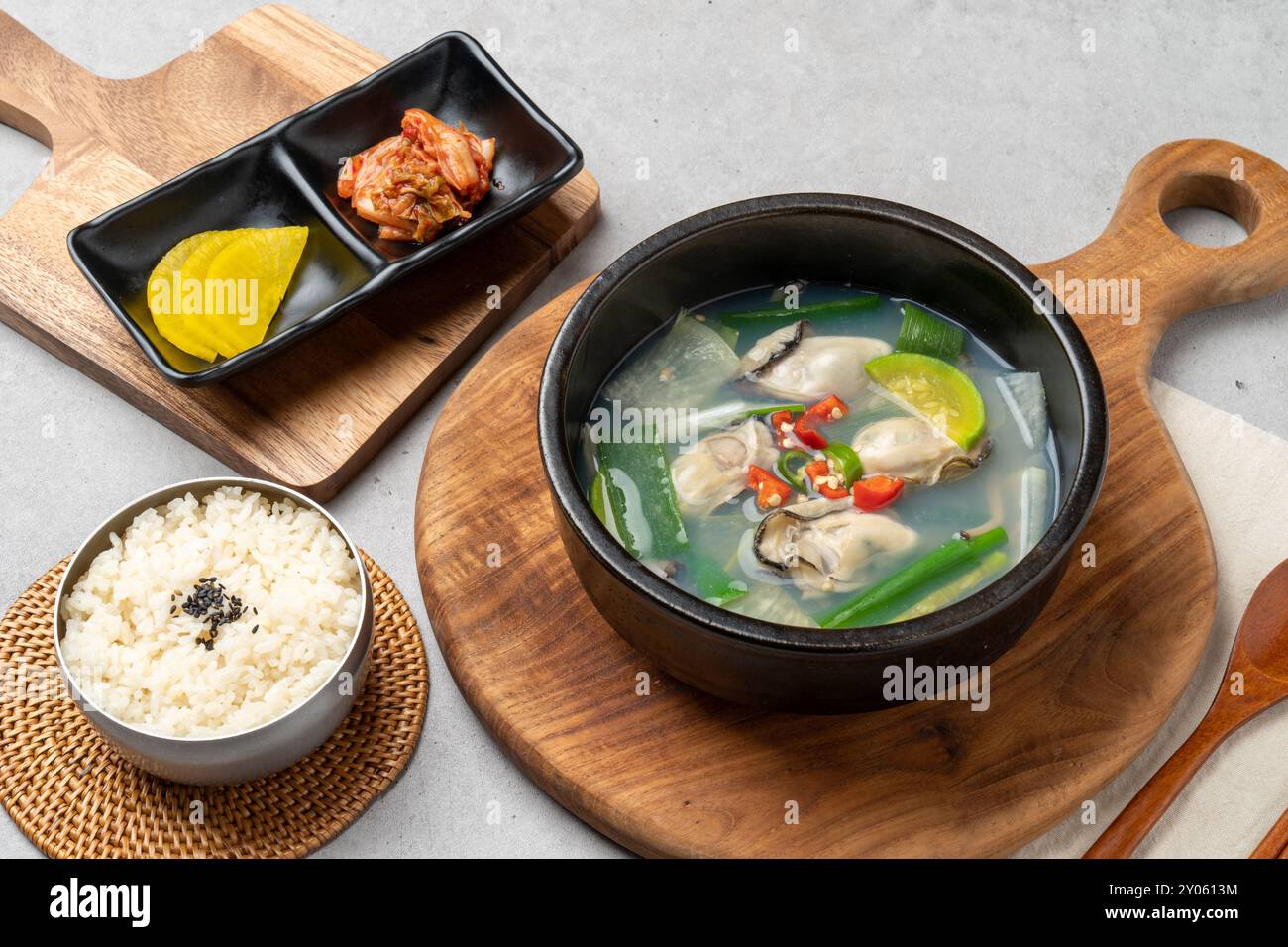 Korean food, nutrition, bibimbap, stone pot, oyster chicken soup ...