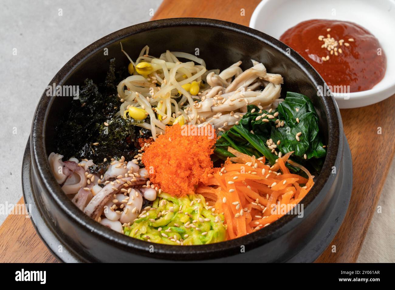 Korean food, nutrition, bibimbap, stone pot, oyster chicken soup ...