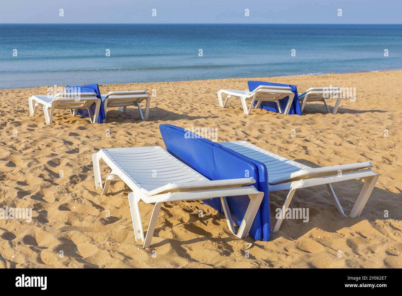 Dawn sun beds hi-res stock photography and images - Alamy