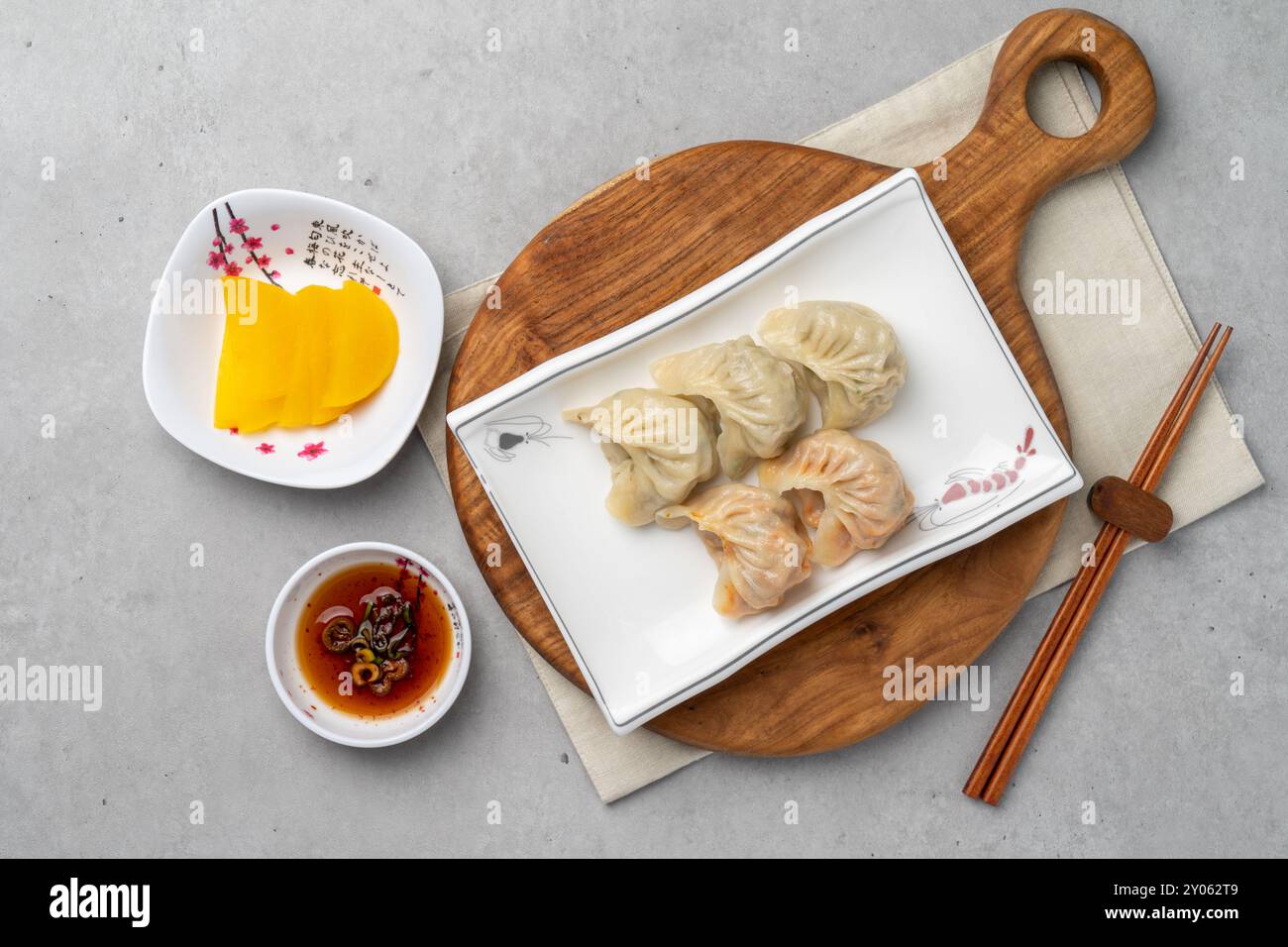 Galbi-tang, Seolleong-tang, Naju-gom-tang, Yukgaejang, Bibim-myeon ...