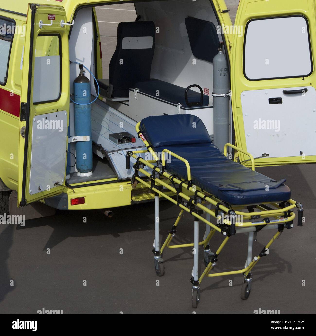 Medicine service emergency transportation gurney Stock Photo - Alamy