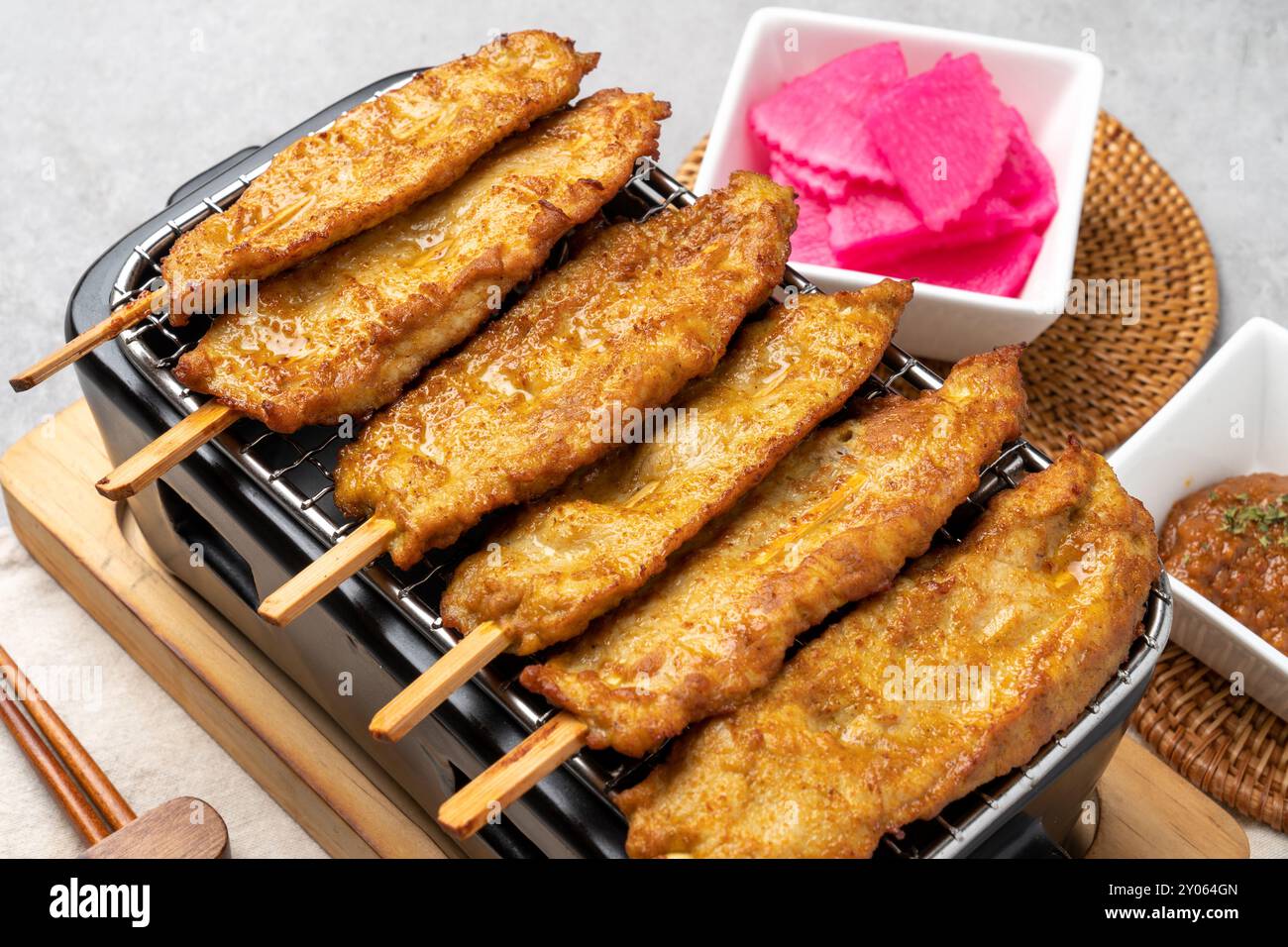 Thai food, Pad see yukkung, pineapple, fried rice, footpot pong curry ...