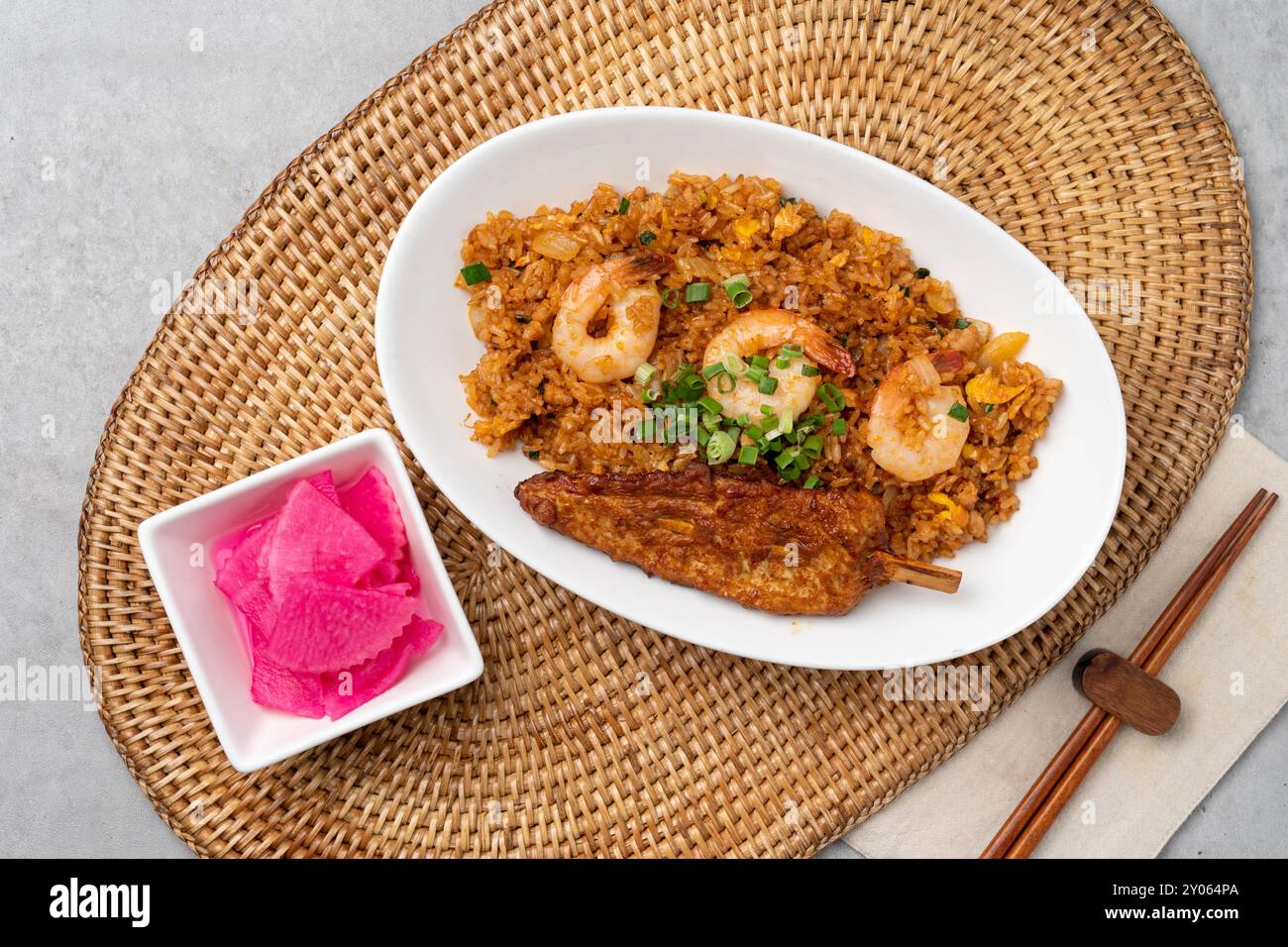 Thai food, Pad see yukkung, pineapple, fried rice, footpot pong curry ...