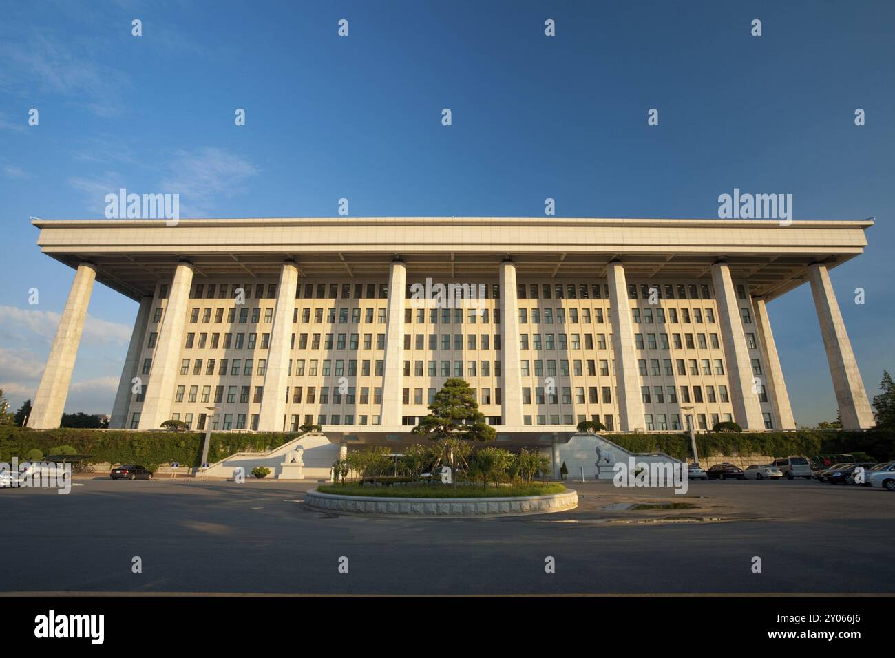 The south korean parliament hi-res stock photography and images - Alamy