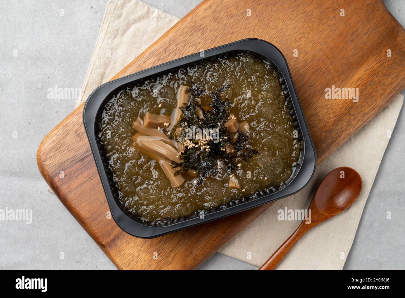 Korean food, webfoot octopus, stir-fry, pork belly, rice, lunch box ...