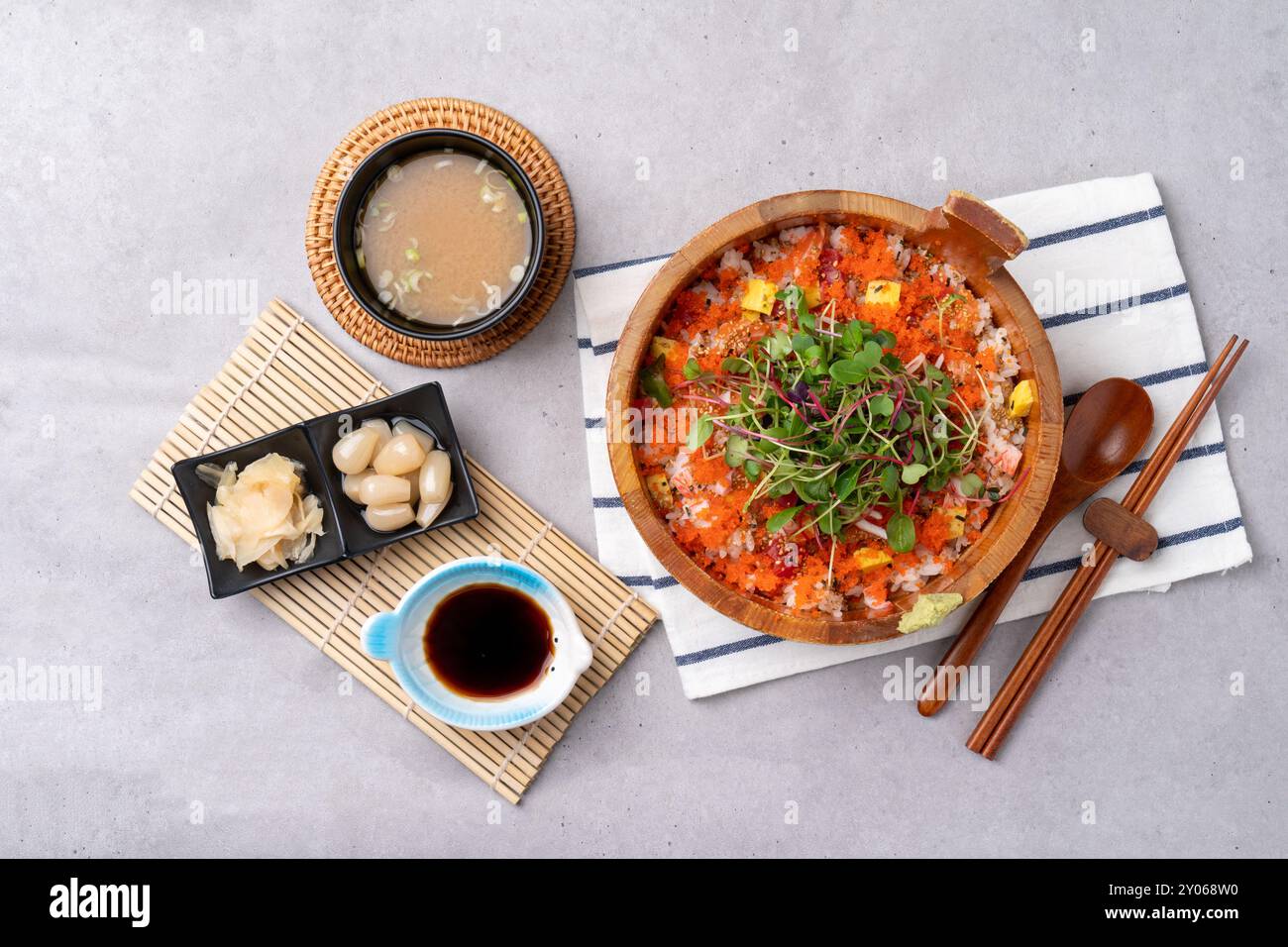 Japanese food, sashimi, salmon, flatfish, shrimp, sushi, soy sauce ...