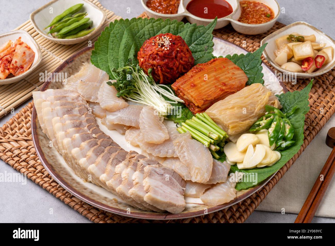 Pork, boiled pork, bossam, skate, pork belly, kimchi, samhap, set menu ...