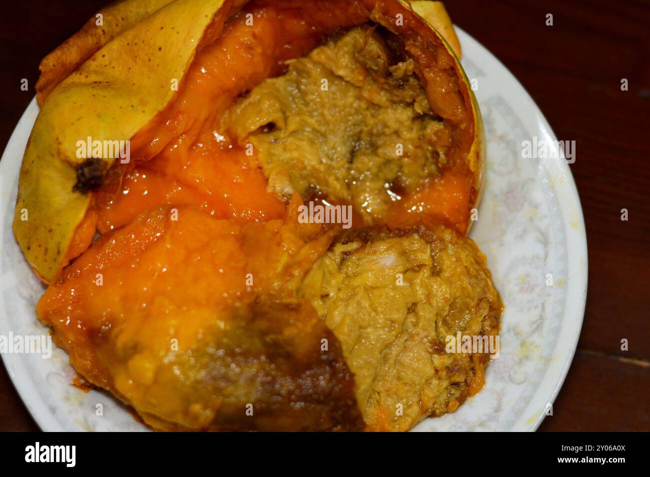 Rot mango fruit hi-res stock photography and images - Alamy