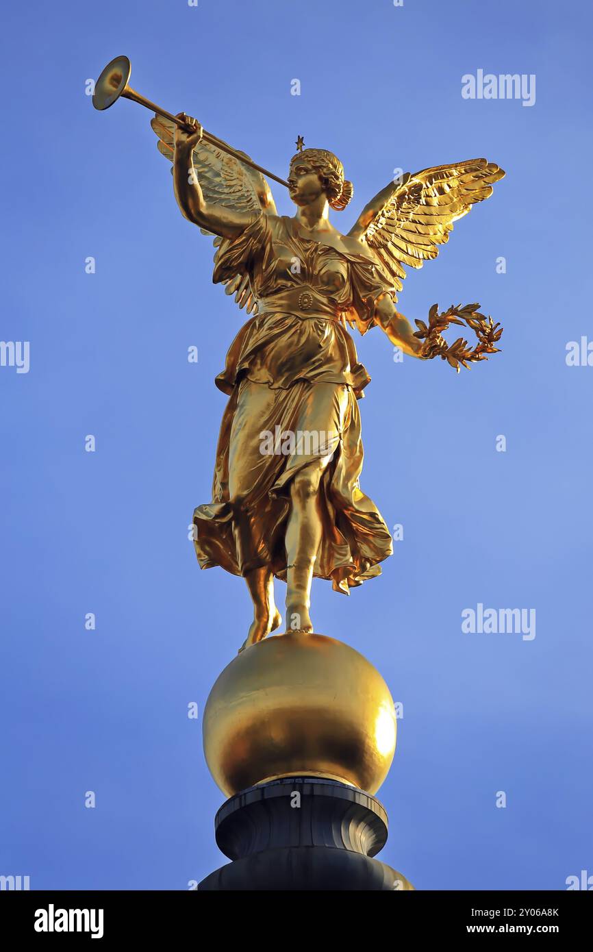 The golden angel on the glass dome of the Dresden Academy of Art Stock ...