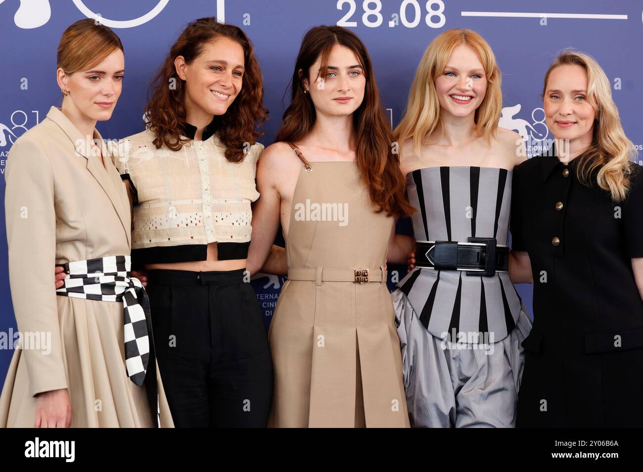 Stacy Martin Gast Raffey Cassidy Emma Laird Und Mona Fastvold Beim Photocall Zum Kinofilm