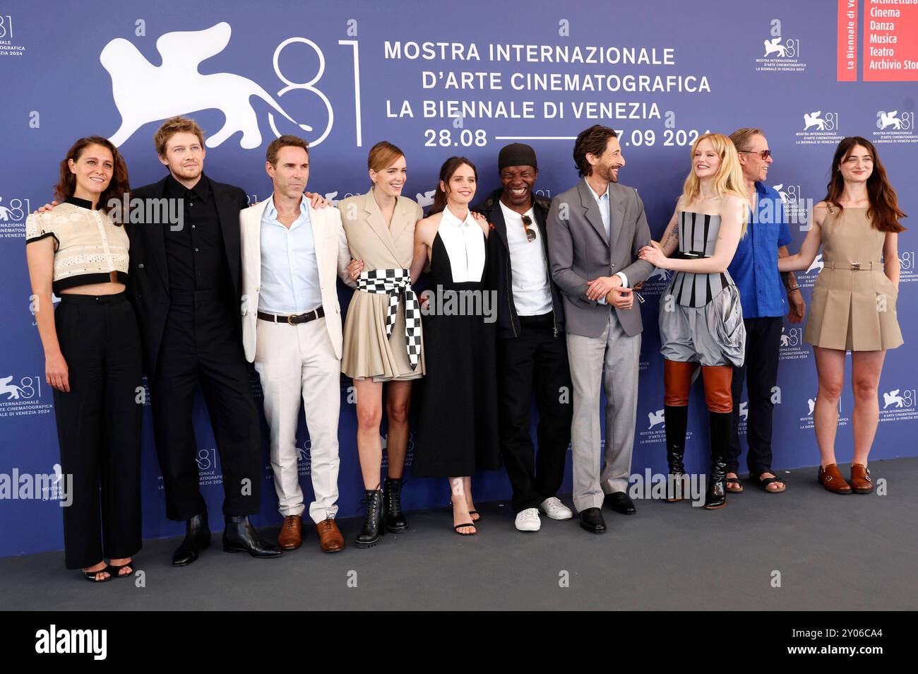 Gast, Joe Alwyn, Alessandro Nivola, Stacy Martin, Felicity Jones ...