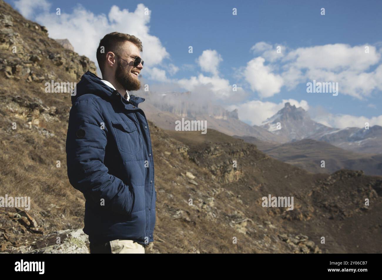 Young travellers finding route hi-res stock photography and images - Alamy