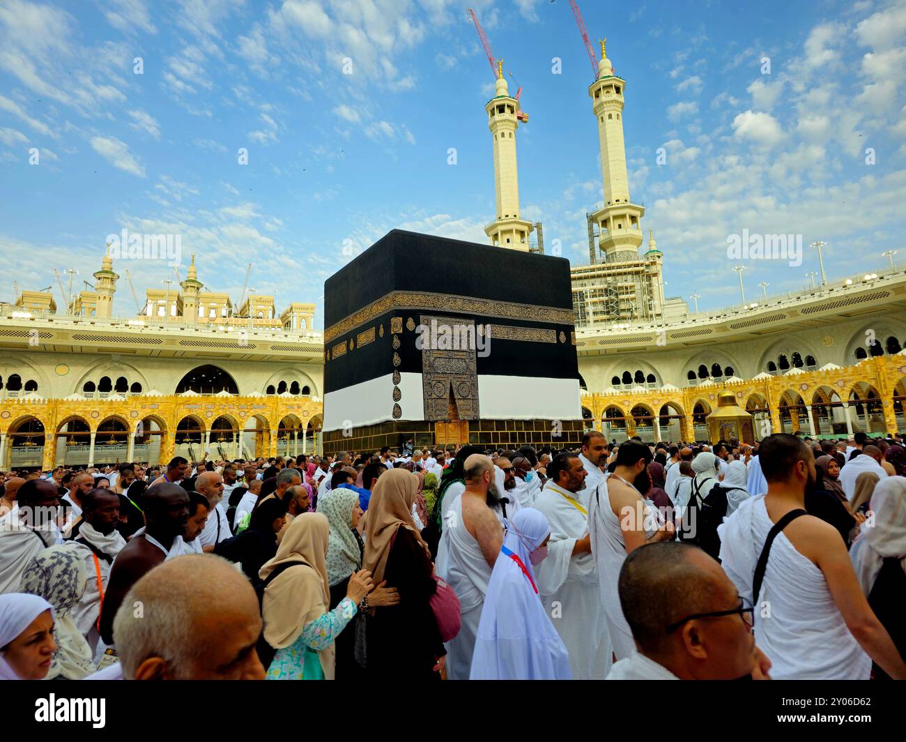 Mecca, Saudi Arabia, June 12 2024: Mataf of the Grand Mosque, which is ...