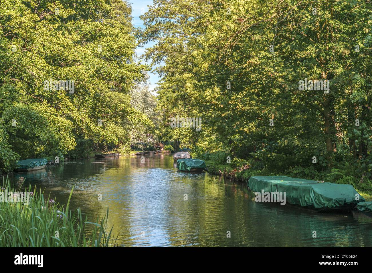Barges tied up on hi-res stock photography and images - Alamy