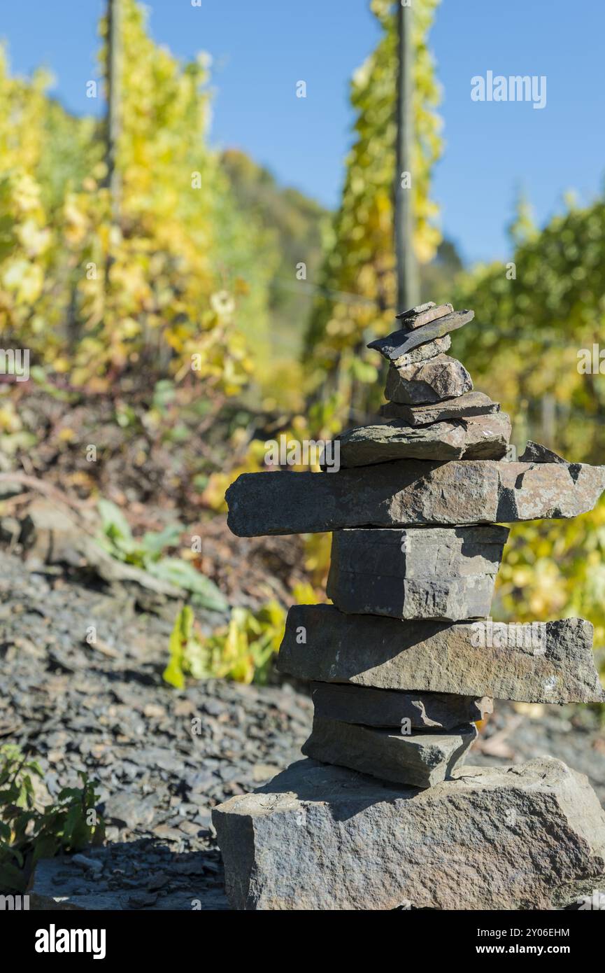 Pyramids cairns hi-res stock photography and images - Alamy