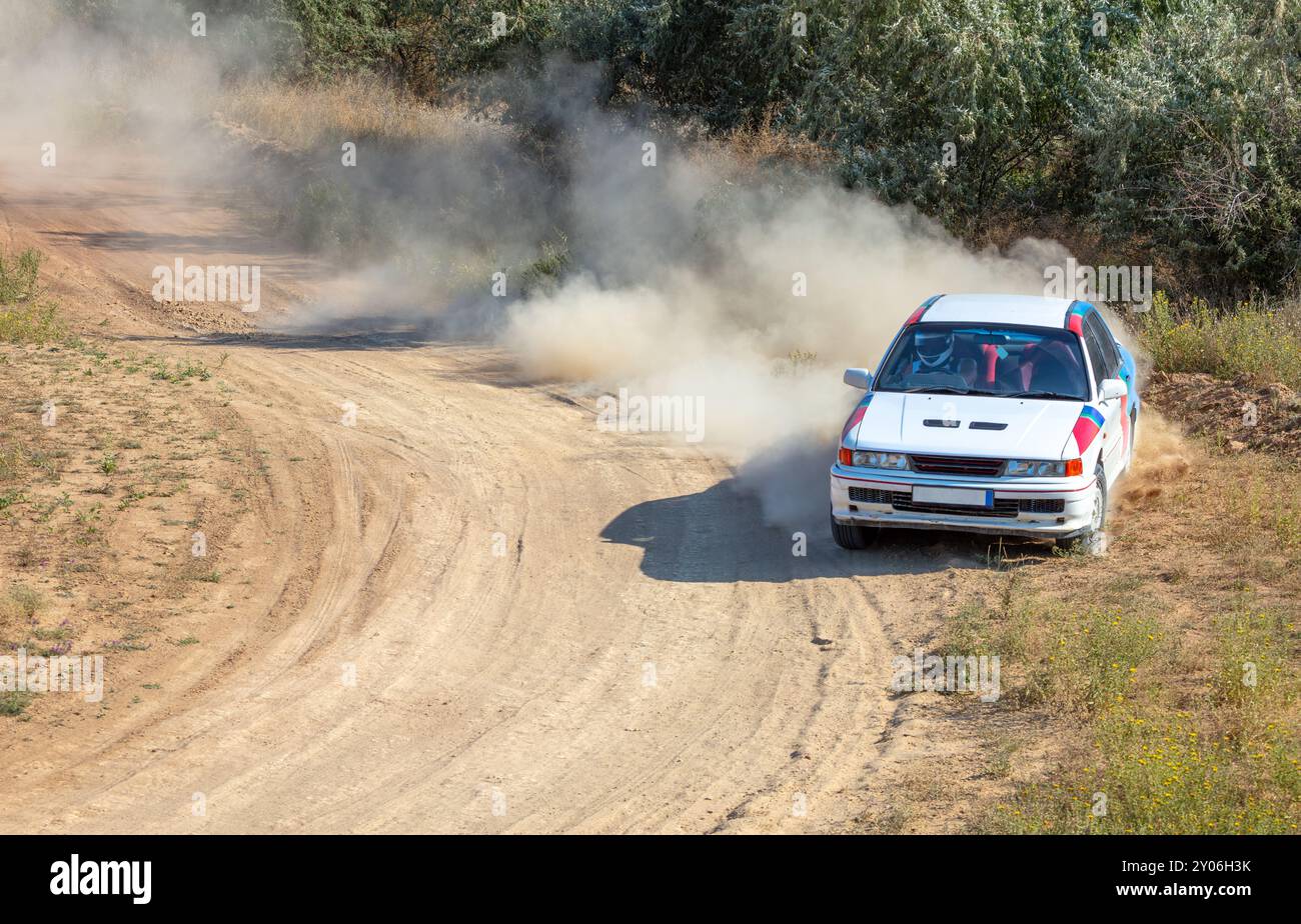 Sharp turn car race hi-res stock photography and images - Alamy