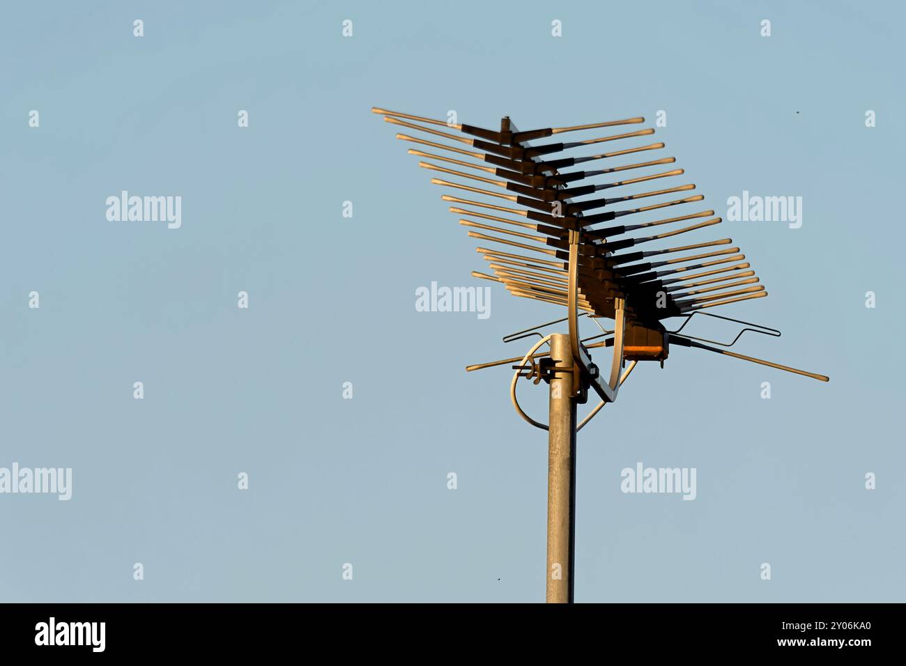 Antenna for broadcasting stations hi-res stock photography and images - Alamy