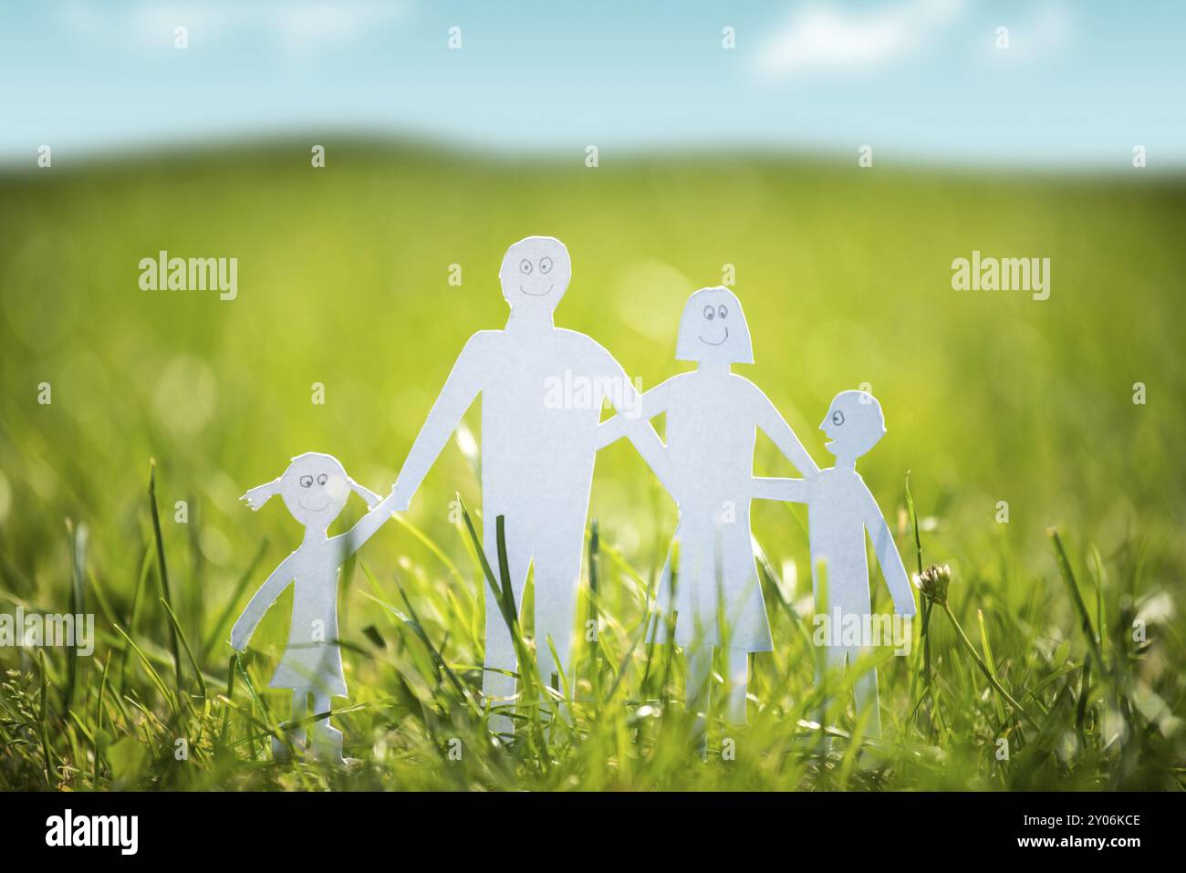 Family doing craft hi-res stock photography and images - Alamy