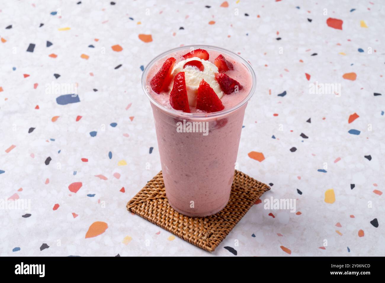 Calua, macchiato, cake, chocolate, whipped cream, castella, lemon, ade ...