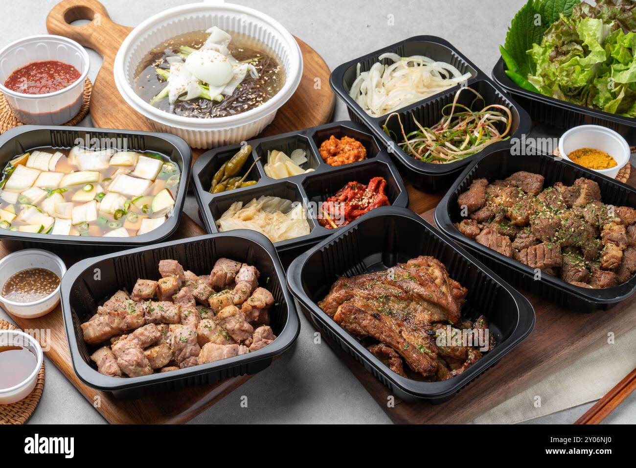 Korean food, pork, grilled, pork belly, cold noodles, ribs, charcoal ...
