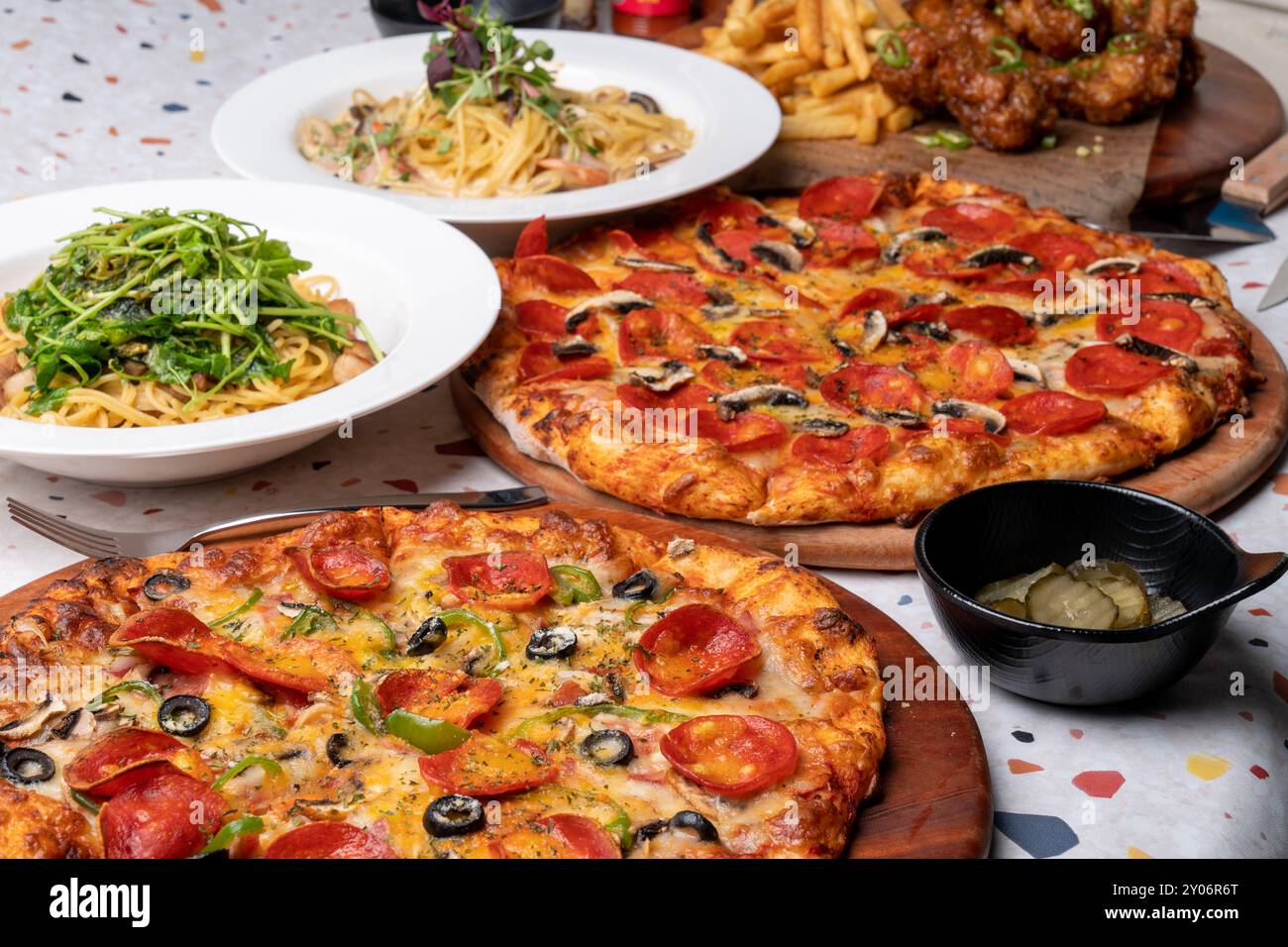 Pizza, mushroom, pepperoni, oven, street, cream, pasta, spaghetti, pork ...
