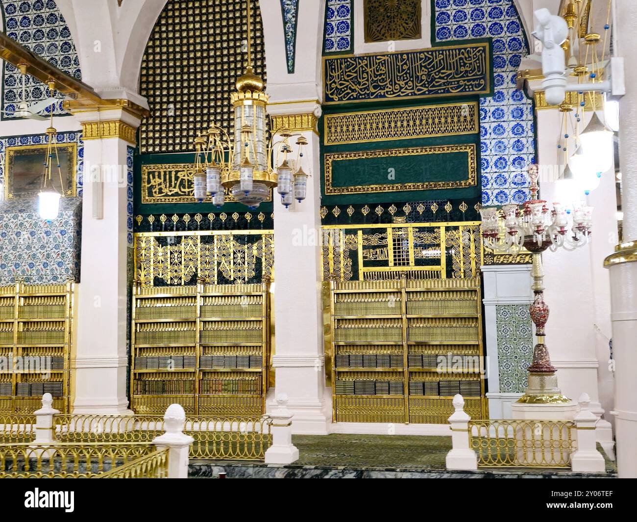 Masjid Al Nabawi Grave