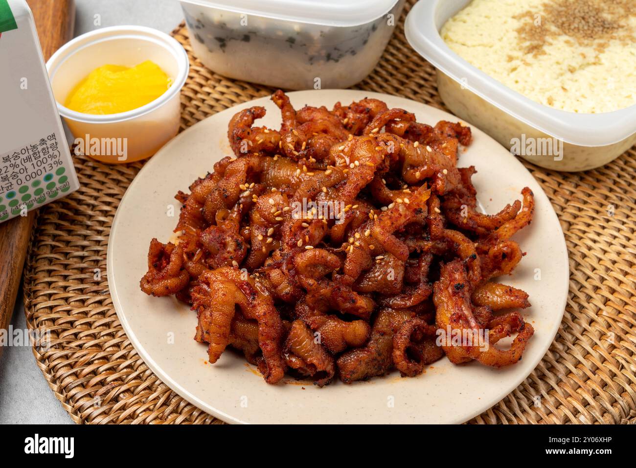 Korean food, chicken feet, boneless, spicy, soup, steamed eggs, flying ...