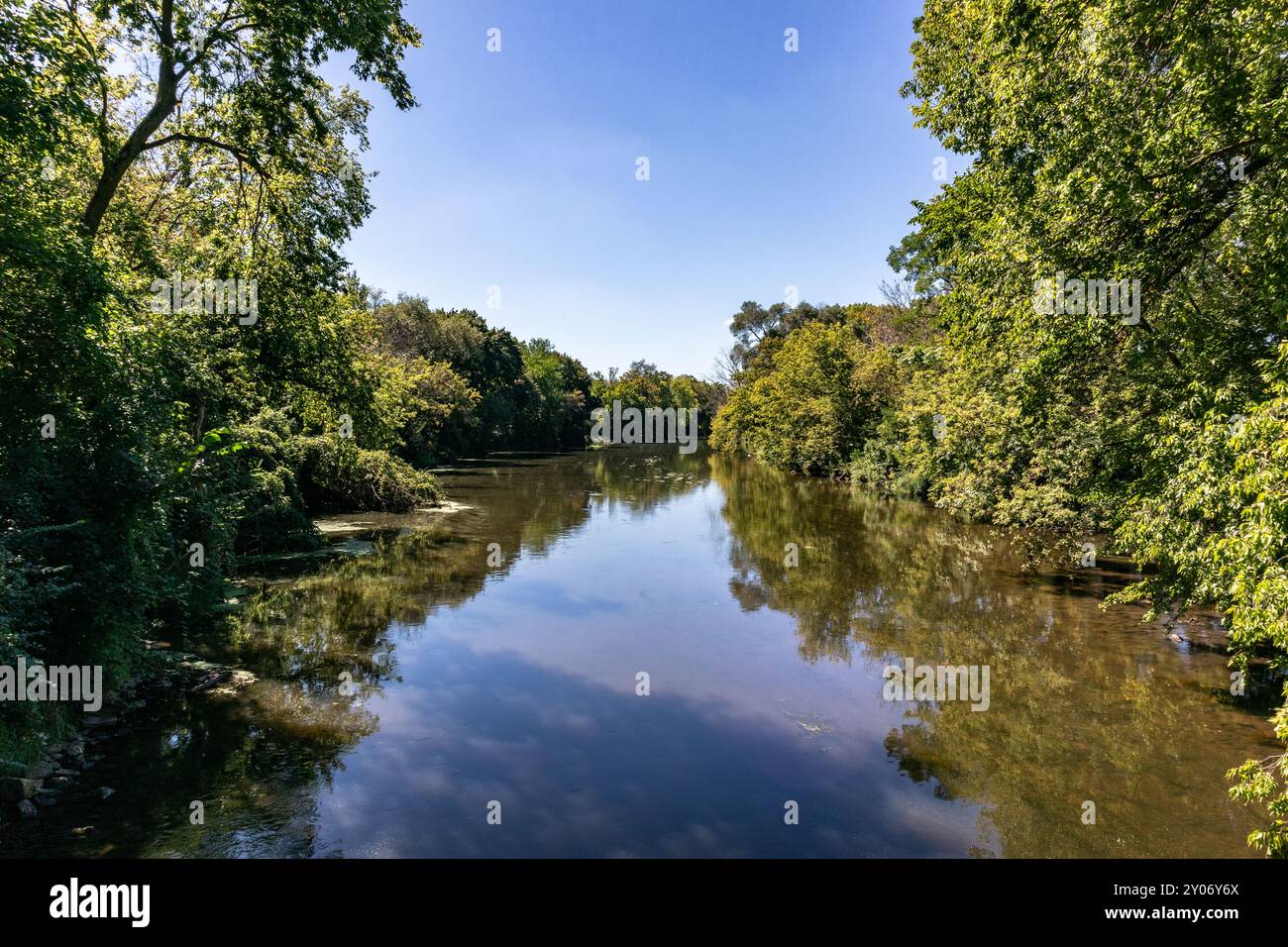 Naperville riverwalk hi-res stock photography and images - Alamy