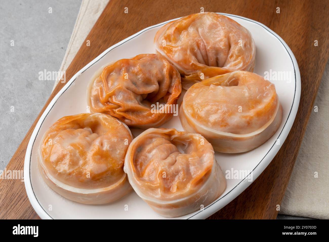 Korean food, Pyongyang, dumplings, cold buckwheat noodles, bibim ...