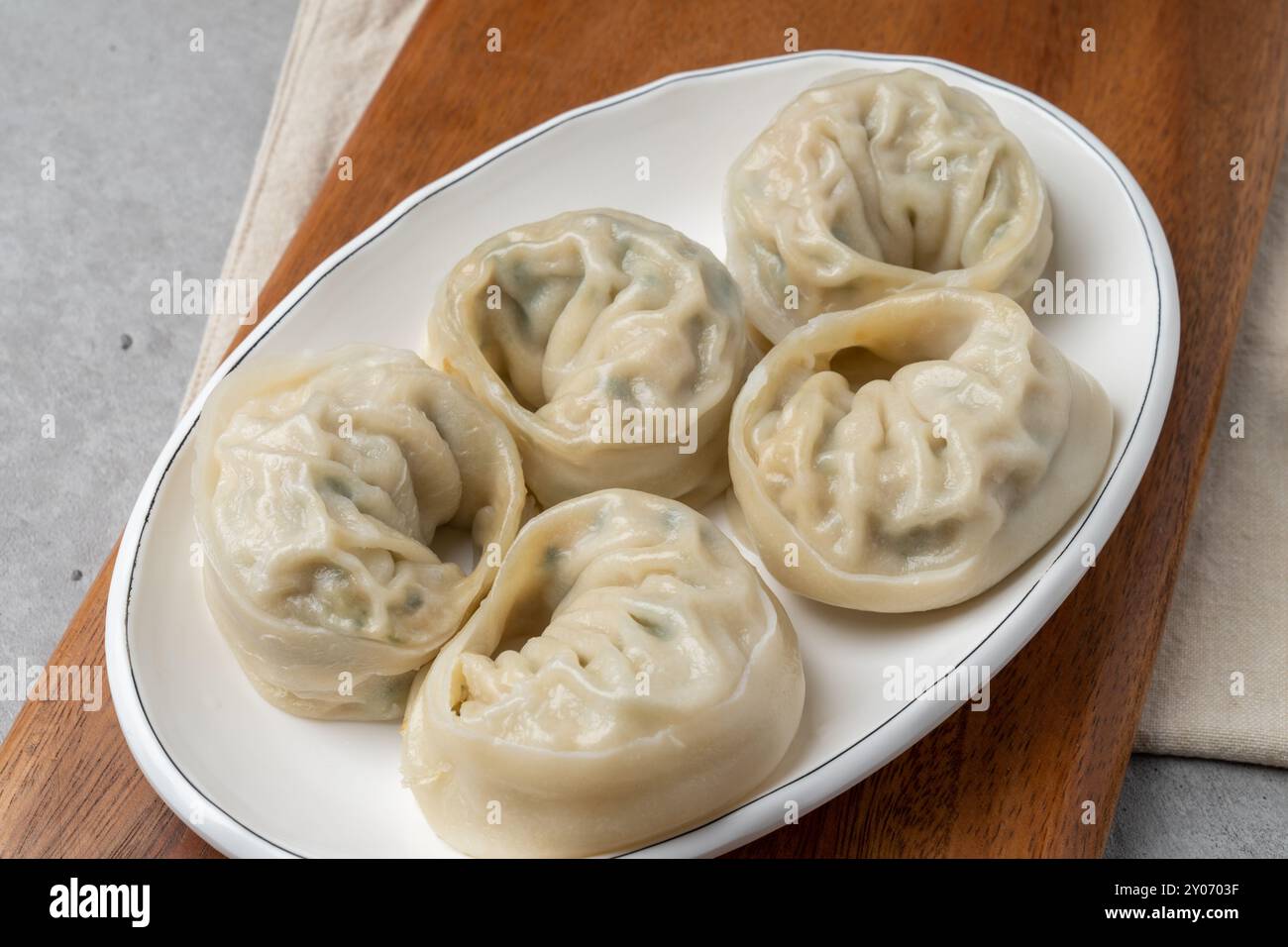 Korean food, Pyongyang, dumplings, cold buckwheat noodles, bibim ...