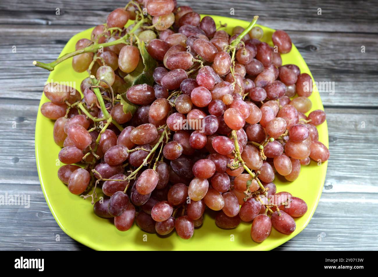 Crimson Seedless red grapes, slightly elongated light-red seedless ...