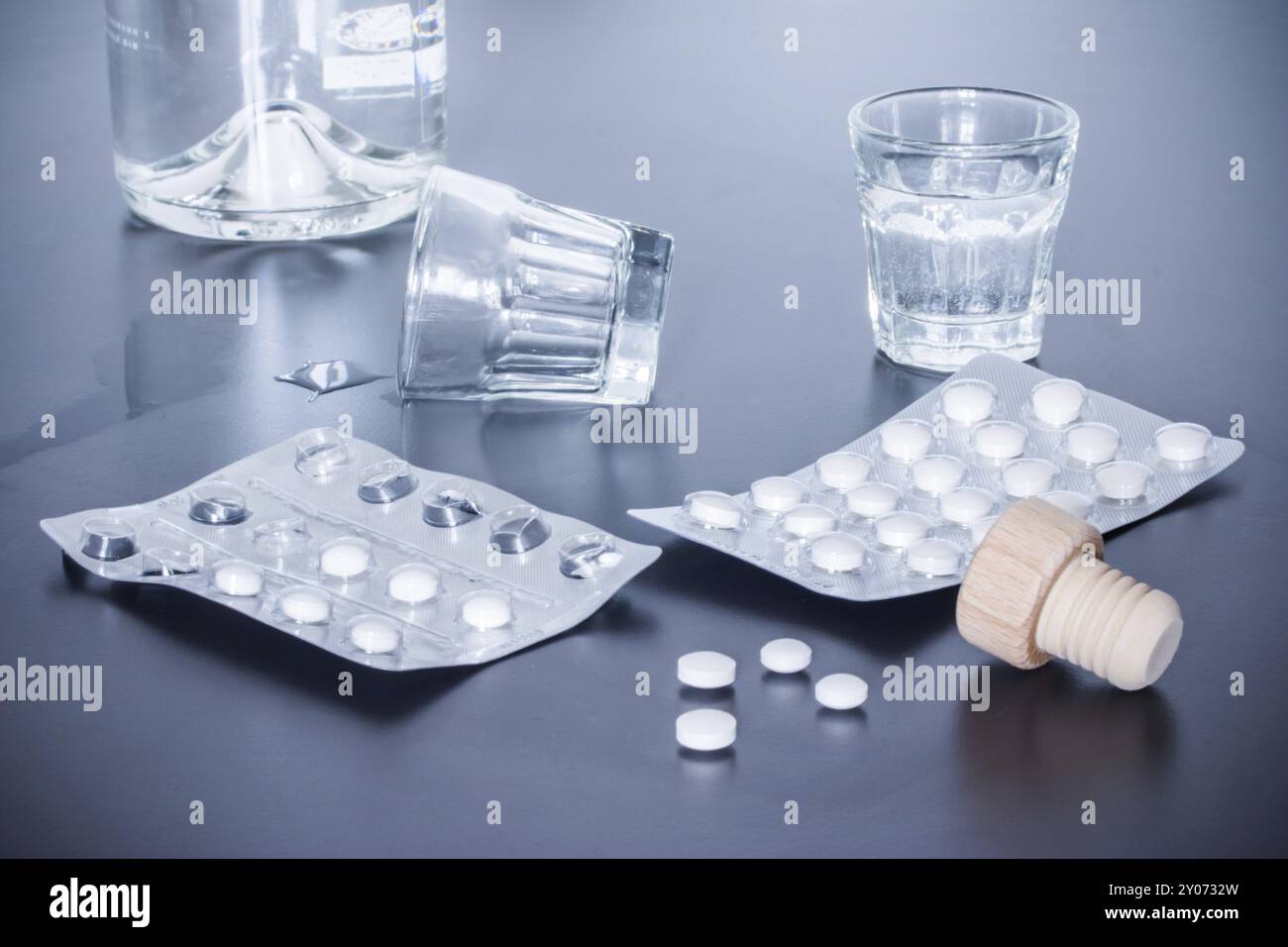 Alcohol abuses hi-res stock photography and images - Alamy