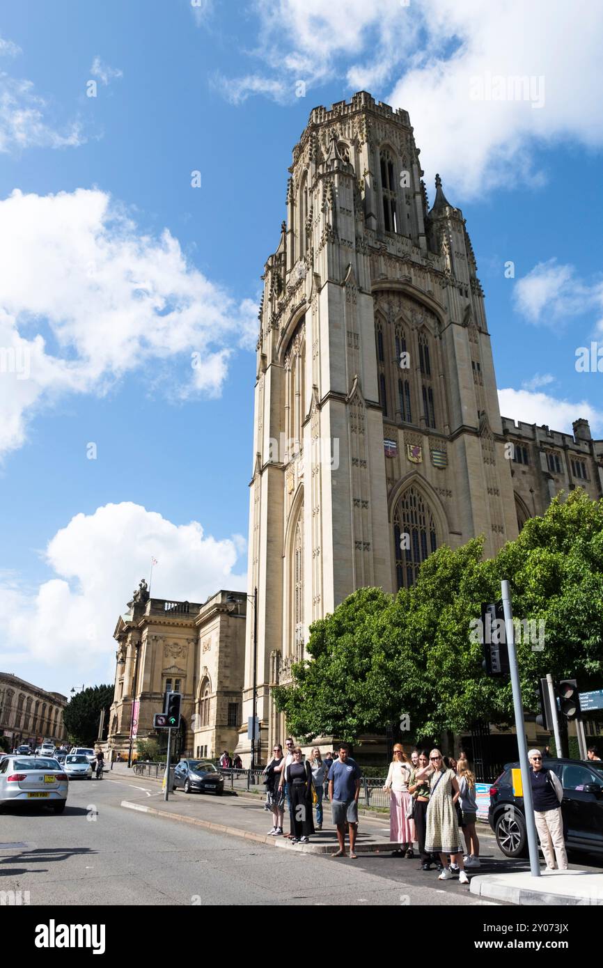 Bristol University, the wills memorial building at the top of Park ...